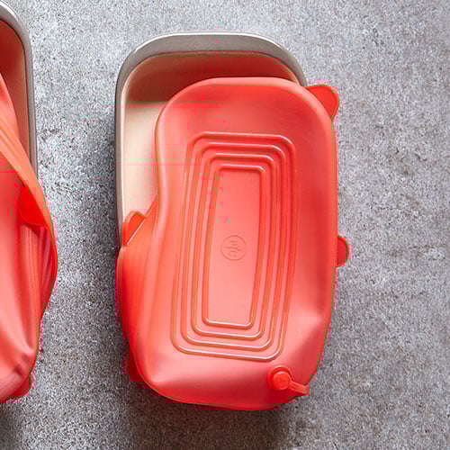 Small Rectangular Stretch-Fit Silicone Lid - Shop | Pampered Chef ...